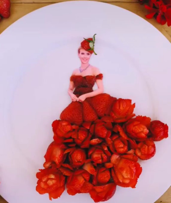 This Woman Recreates Celebs' Outfits with Food and People are Obsessed ...