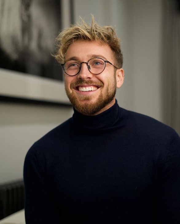 Reality Star Sam Thompson Pulls Pranks On His Girlfriend - https ...