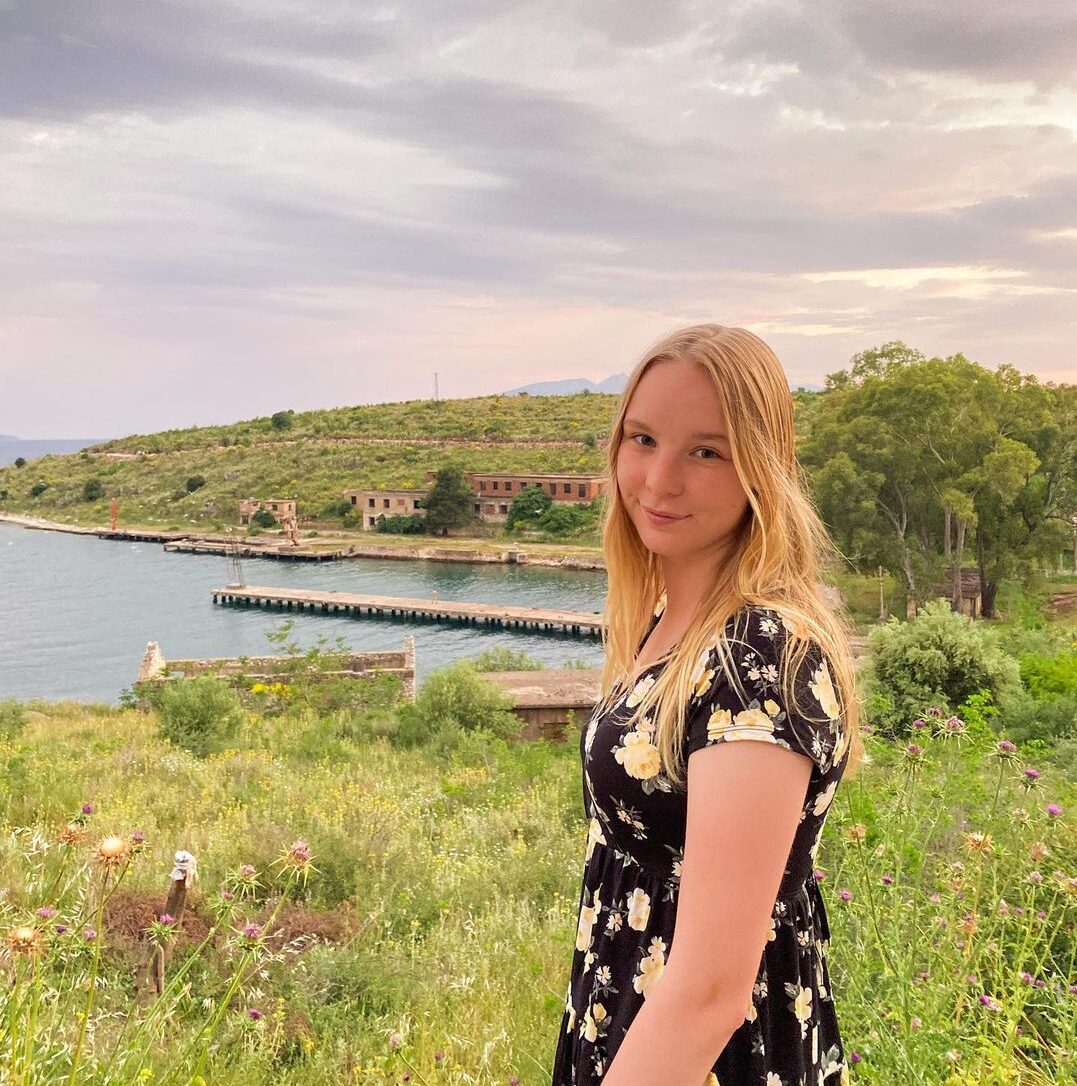 Iisa Hero is Only 21 & She Already Visited 40+ Countries - https ...