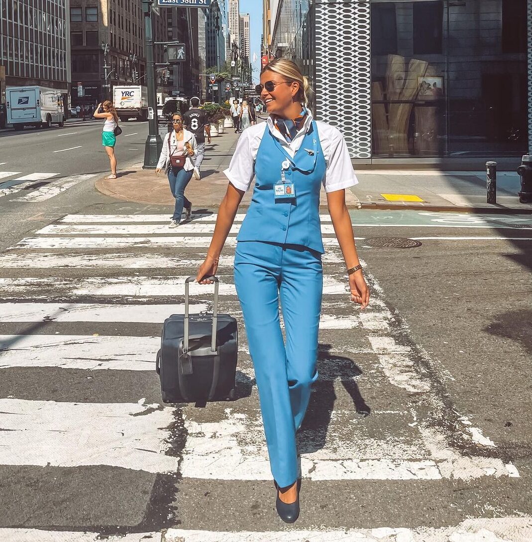 Flight Attendant Esther Sturrus is Sharing Brilliant Travel Hacks With ...