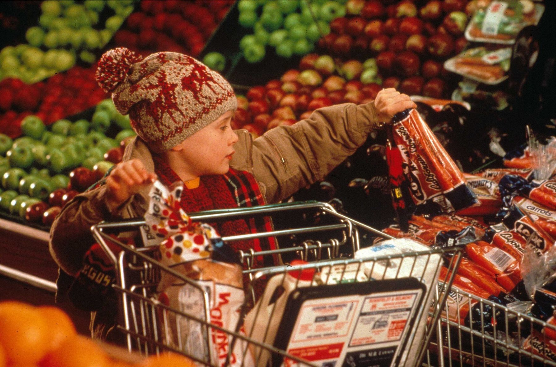 Catherine O'Hara Reflects on "Horrific" Line She Struggled to Deliver ...